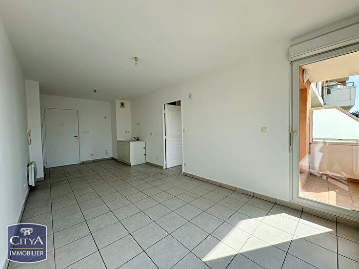 Appartement à vendre - Le Pontet, Saint-Louis - 2 pièces - 1 chambre