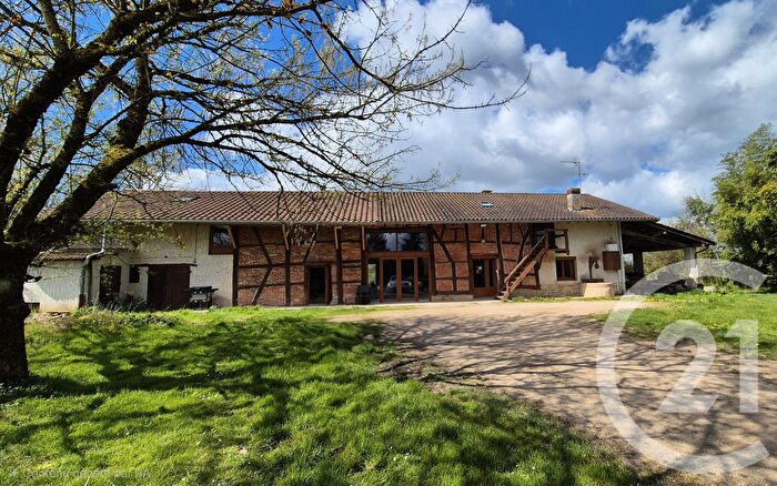 Maison 5 pièces à Saint-Jean-sur-Reyssouze, à vendre