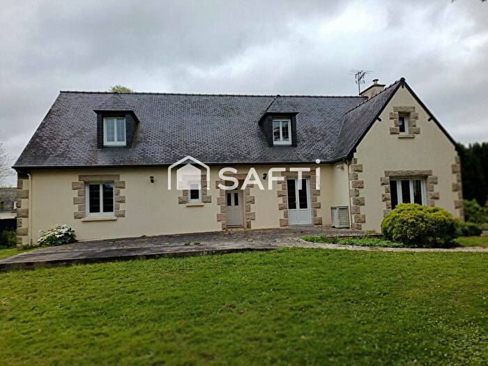 Lanvallay - Maison 9 pièces à vendre
