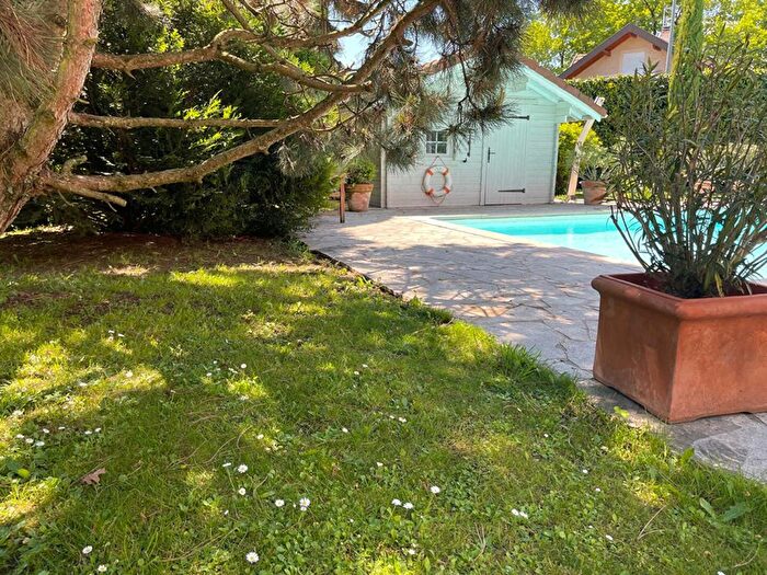 Maison à vendre - Prévessin-Moëns - 7 pièces - 5 chambres