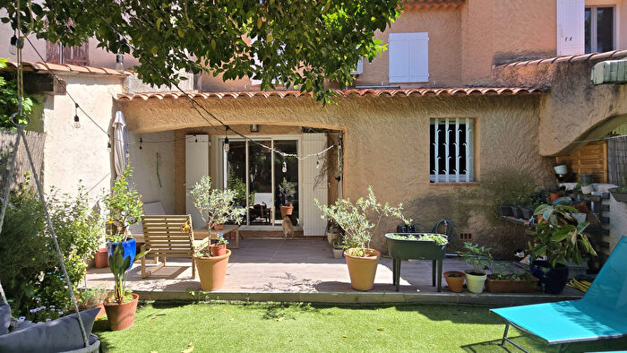Le Beausset : Maison 4 pièces à vendre