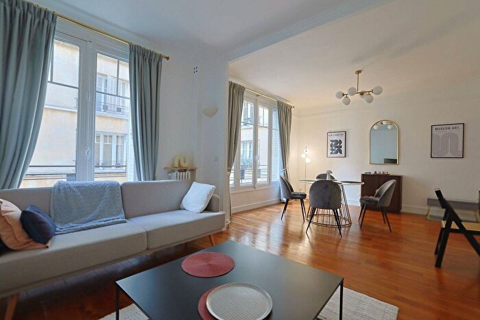 Appartement à louer - Auteuil Nord, Paris ème arrondissement - 2 pièces - 1 chambre
