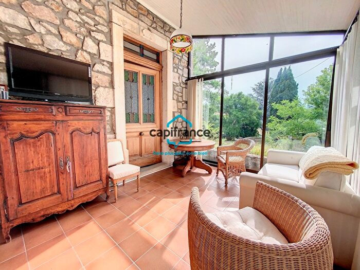 Maison à vendre - Saint-Sernin - 8 pièces - 4 chambres