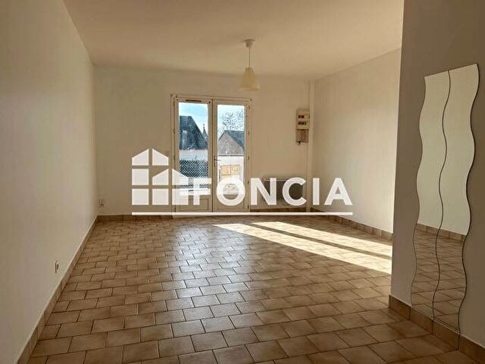 Appartement à louer - Faiencerie, Gien - 1 pièce