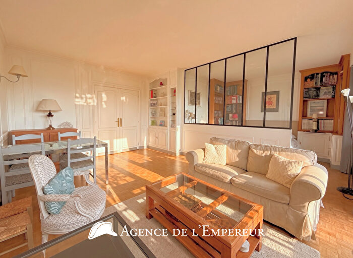 Suresnes, Plateau Ouest : Appartement 4 pièces à vendre