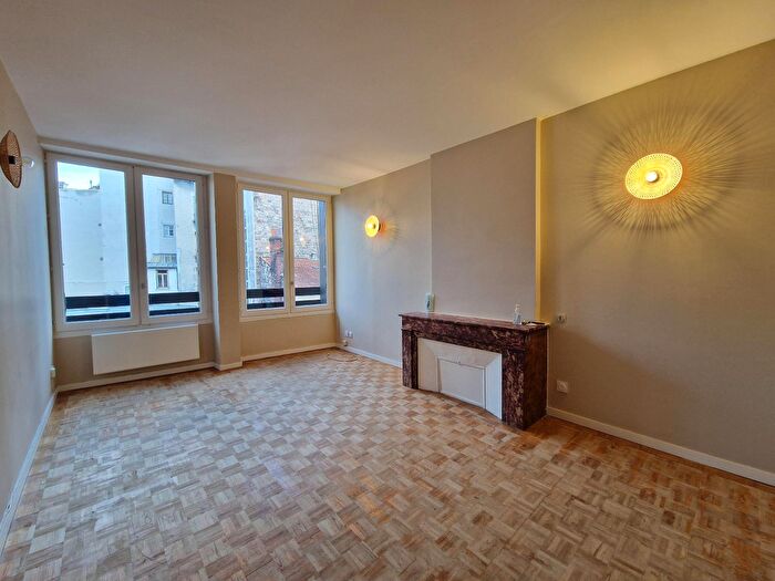 Appartement à louer - Saint-Étienne, Centre-ville, Peuple, Chavanelle - 2 pièces - 1 chambre