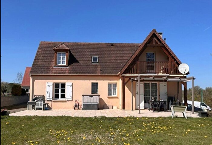 Maison à vendre - Mortefontaine-en-Thelle - 6 pièces - 4 chambres