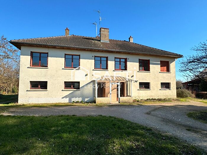 Maison à vendre - Givry - 12 pièces - 6 chambres