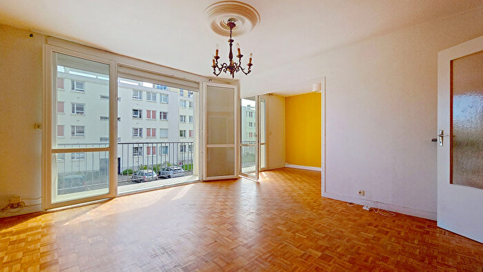 Appartement à vendre - Quartiers Sud-Ouest, Bréquigny - 4 pièces - 2 chambres