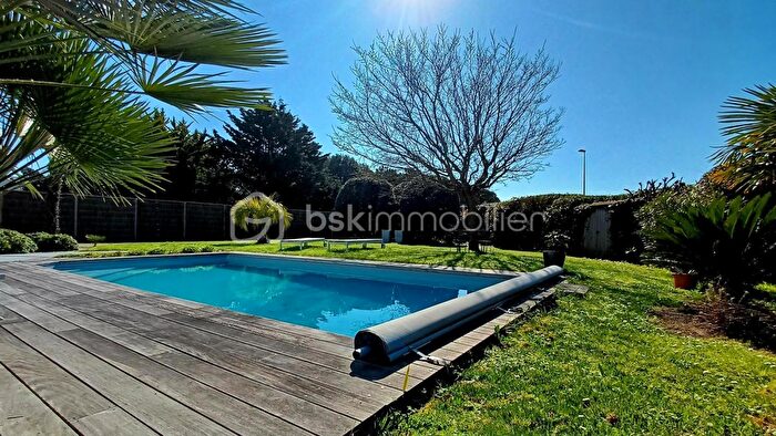 Maison à vendre - Talmont-Saint-Hilaire - 5 pièces - 4 chambres