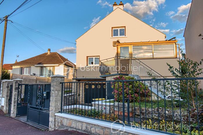 Maison 6 pièces à vendre à Marly-la-Ville