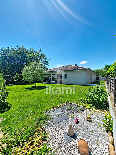 Maison 5 pièces à Pact, à vendre