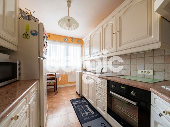 Appartement à vendre - Douai, Centre-ville - 4 pièces - 3 chambres