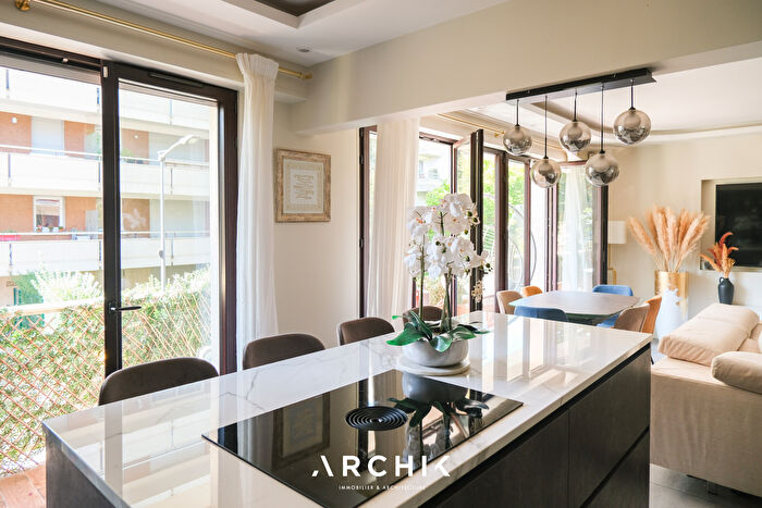 Appartement à vendre - Les Lilas, Centre-ville, Romain, Rolland - 4 pièces - 3 chambres