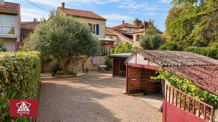 Laroque-Timbaut : Maison 4 pièces à vendre