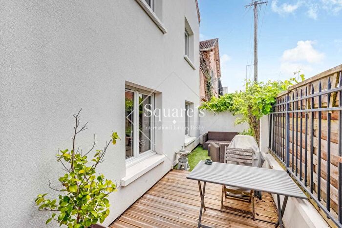 Puteaux : Maison 5 pièces à vendre