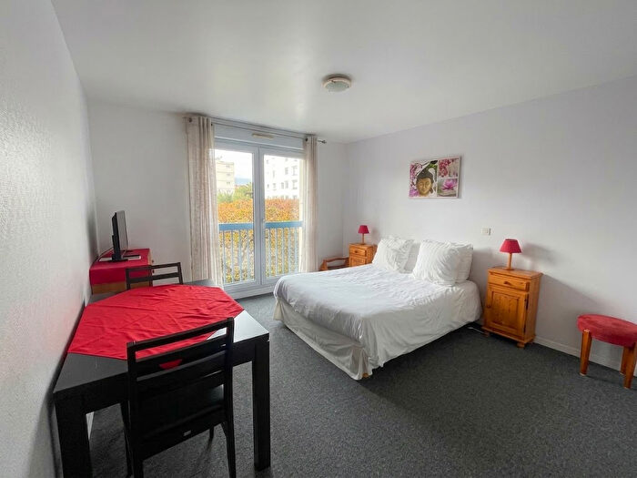 Saint-Maur-des-Fossés, Adamville : Appartement 1 pièce à louer