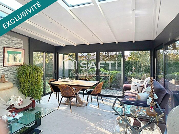 Maison à vendre - Vergeroux - 6 pièces - 3 chambres