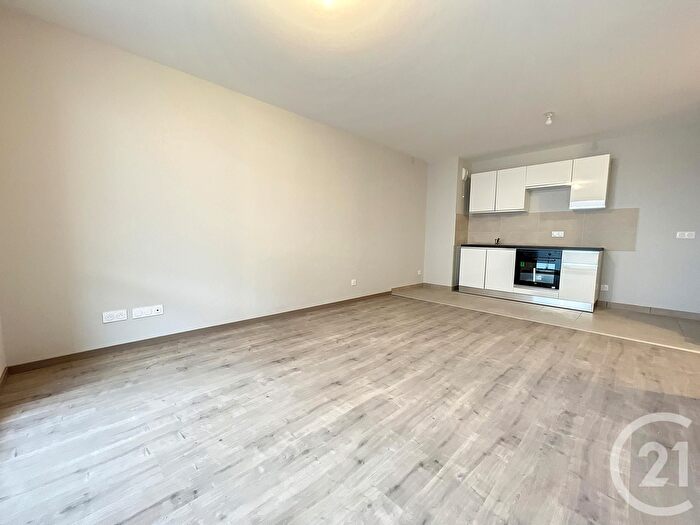 Appartement à louer - Chevigny-Saint-Sauveur - 3 pièces - 2 chambres