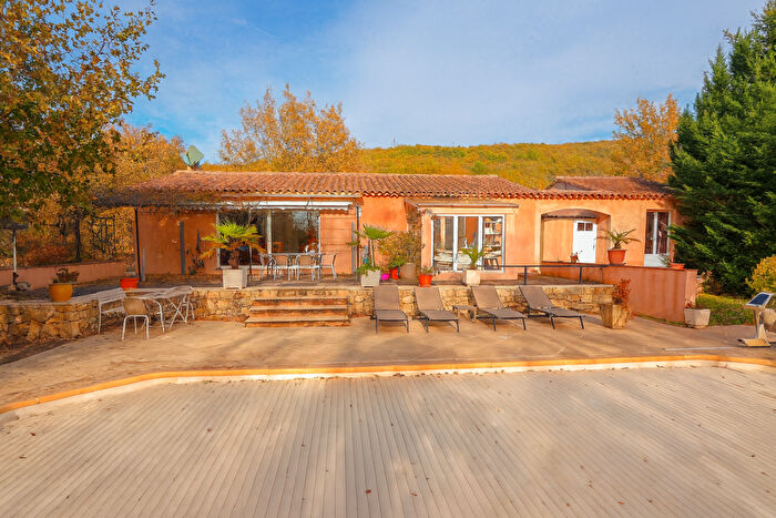 Maison à vendre - Saint-Cézaire-sur-Siagne - 5 pièces - 4 chambres