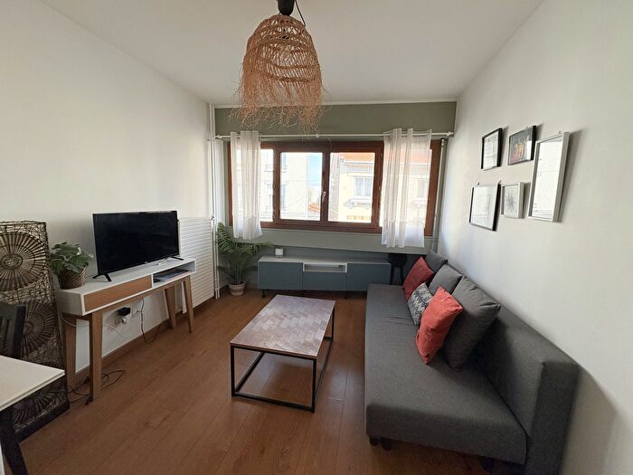 Appartement à louer - Clermont-Ferrand - 2 pièces - 1 chambre