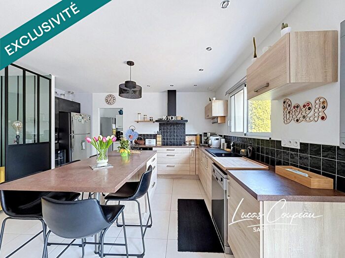 Maison 6 pièces à vendre à La Membrolle-sur-Longuenée