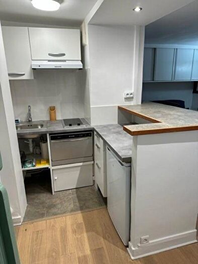 Saint Thomas d'Aquin, Paris 7ème arrondissement : Appartement 1 pièce à louer