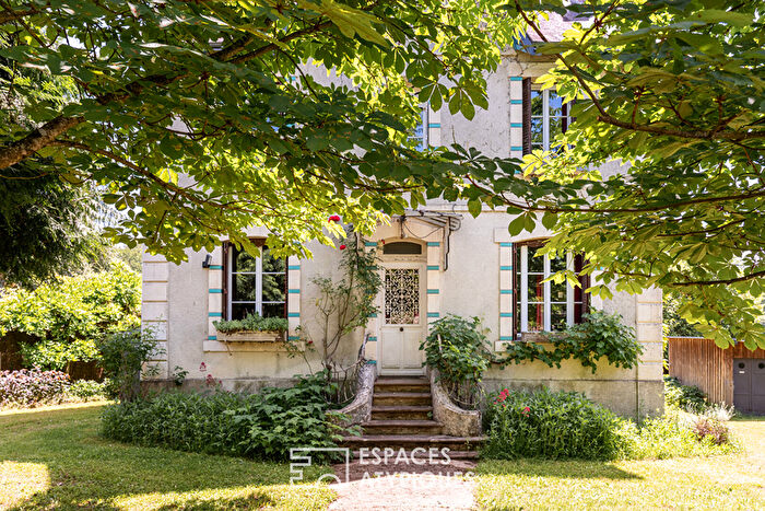 Maison 7 pièces à Chenu, à vendre