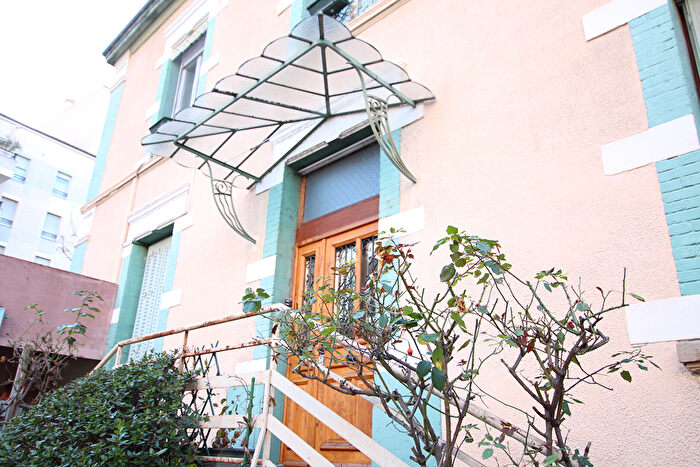 Maison à vendre - Villeurbanne, Charmettes - 5 pièces - 3 chambres