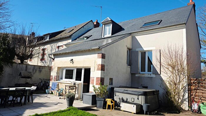 Maison à vendre - Bourges, Chancellerie, Gibjoncs, Moulon - 7 pièces - 5 chambres