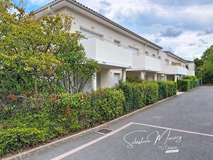 Appartement 2 pièces à vendre à Fargues-Saint-Hilaire