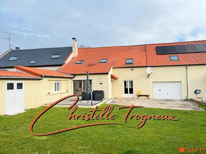 Maison à vendre - Querrieu - 7 pièces - 4 chambres