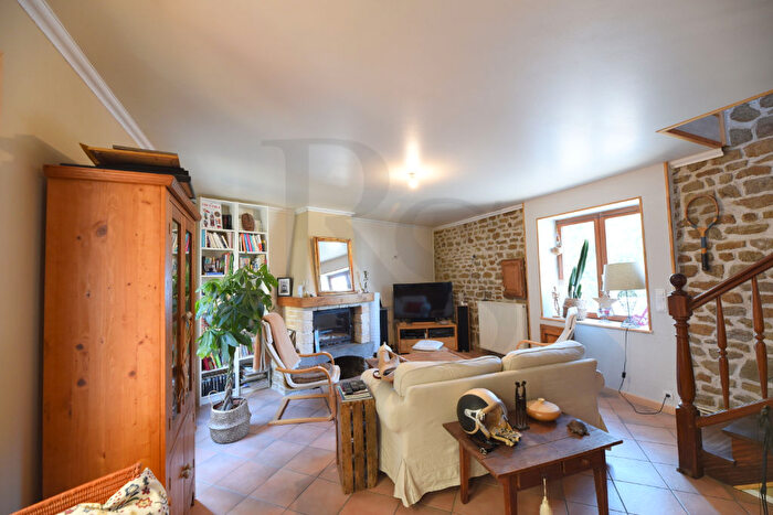 Maison à louer - Flers, Ouest - 4 pièces - 3 chambres