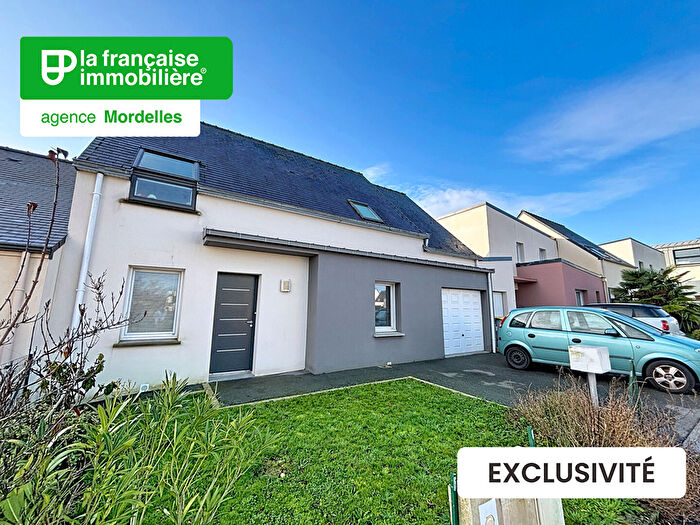 Maison à vendre - Bréal-sous-Montfort - 6 pièces - 4 chambres