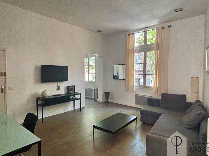 Centre Ville, Aix-en-Provence : Appartement 2 pièces à louer