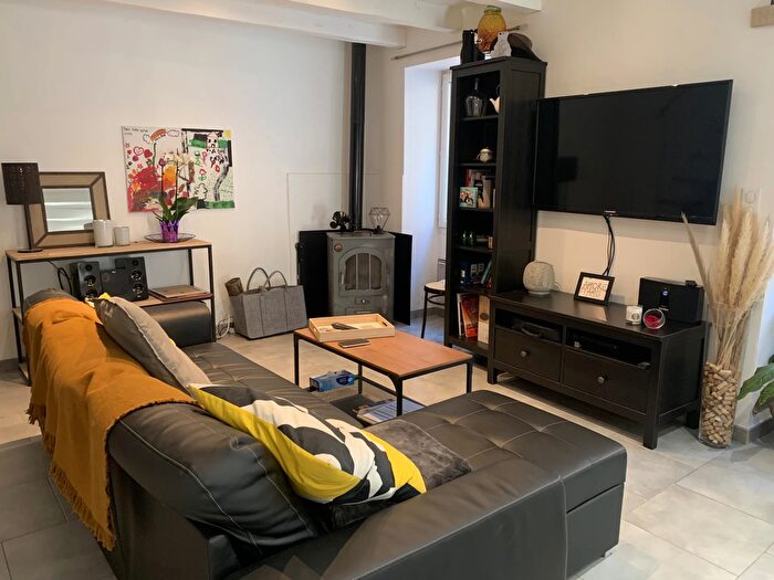 Maison à vendre - Moussac - 3 pièces - 2 chambres