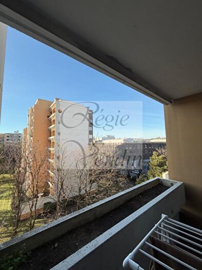 Appartement à louer - Villeurbanne, Croix Luizet - 1 pièce