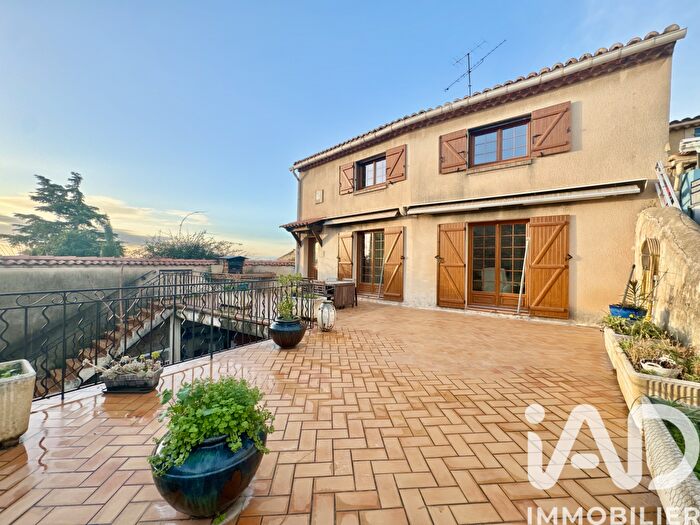 Maison à vendre - Saint-Mitre-les-Remparts - 4 pièces - 3 chambres