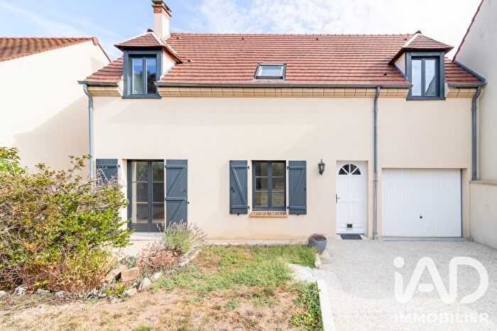 Magny-en-Vexin : Maison 6 pièces à vendre