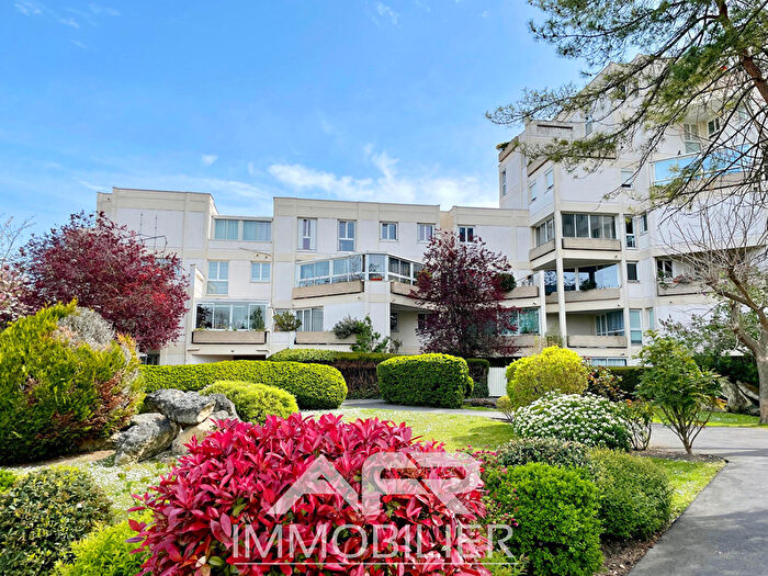 Appartement 5 pièces à vendre à Chatou, Nord