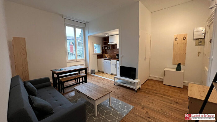 Appartement à louer - Bordeaux - 2 pièces - 1 chambre