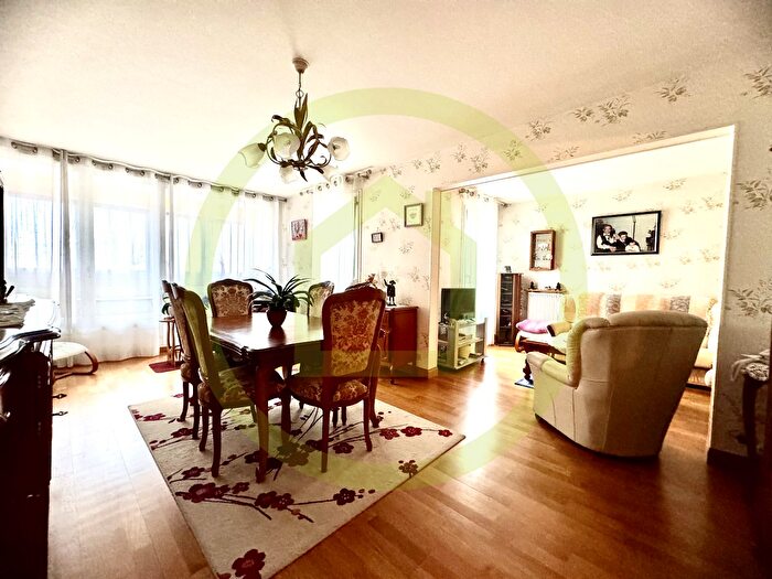 Appartement à vendre - Compiègne - 5 pièces - 4 chambres