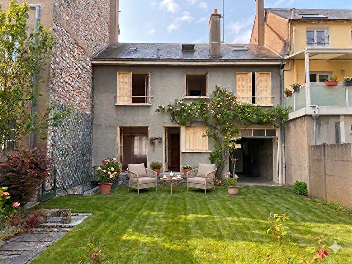 Maison 7 pièces à Fleury-les-Aubrais, Gare, Bannier, Bustière, Dessaux, à vendre