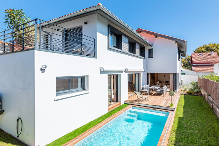 Maison à vendre - Anglet, Chambre dAmour - 7 pièces - 6 chambres