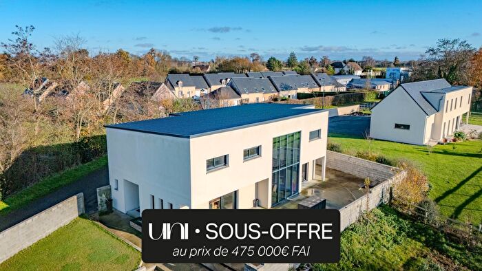 Maison à vendre - Saint-Loup-Hors - 9 pièces - 5 chambres