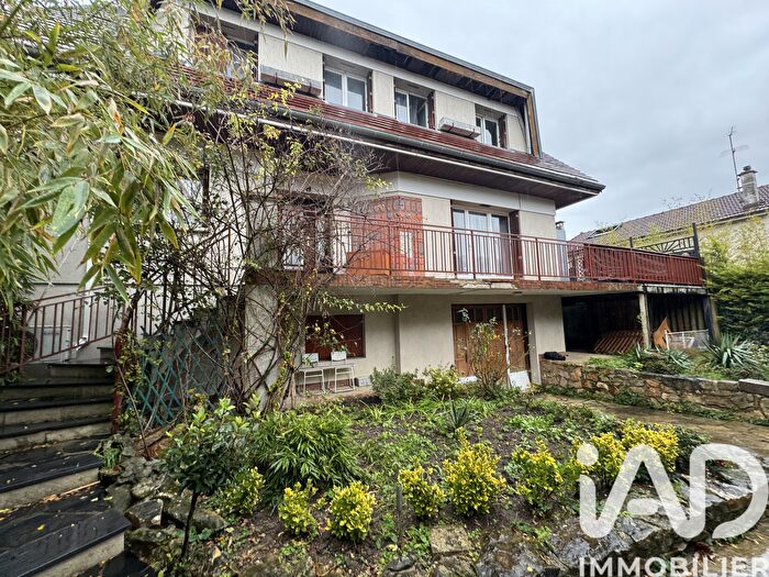 Maison à vendre - Chelles, Chelles Sud, Grande Prairie, Bords de Marne - 9 pièces - 7 chambres