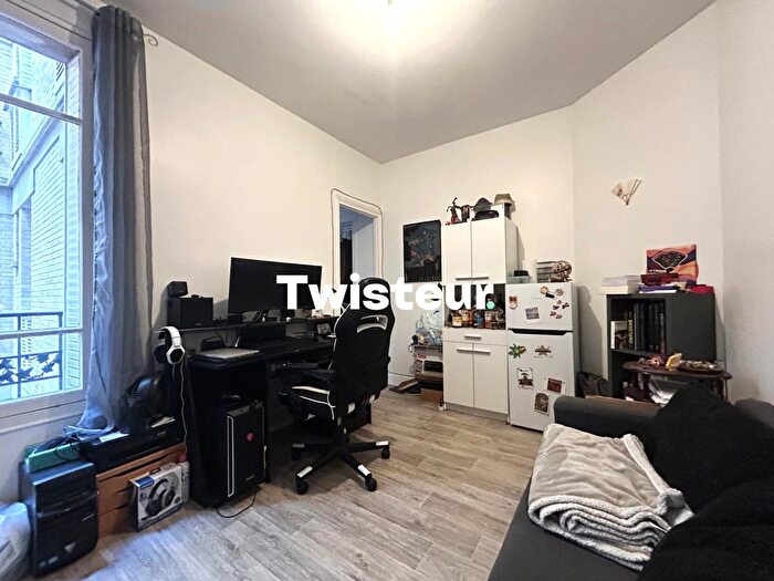 Appartement à vendre - Paris e  - 2 pièces - 1 chambre