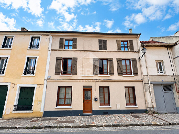 Maison 7 pièces à vendre à Luzarches