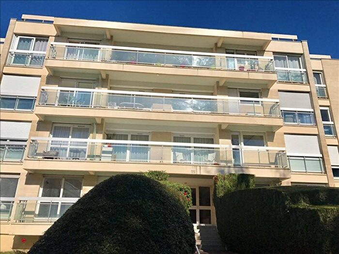 Appartement à louer - Bailly - 1 pièce