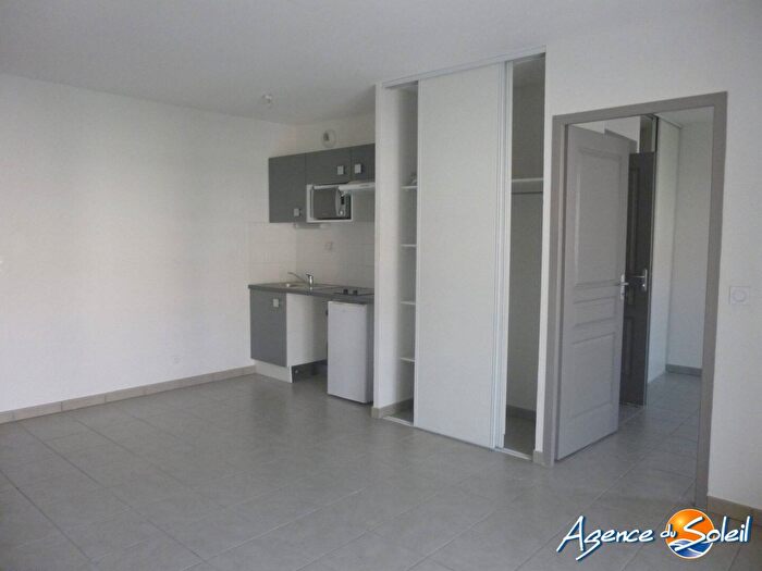 Appartement à louer - Montredon-des-Corbières - 2 pièces - 1 chambre